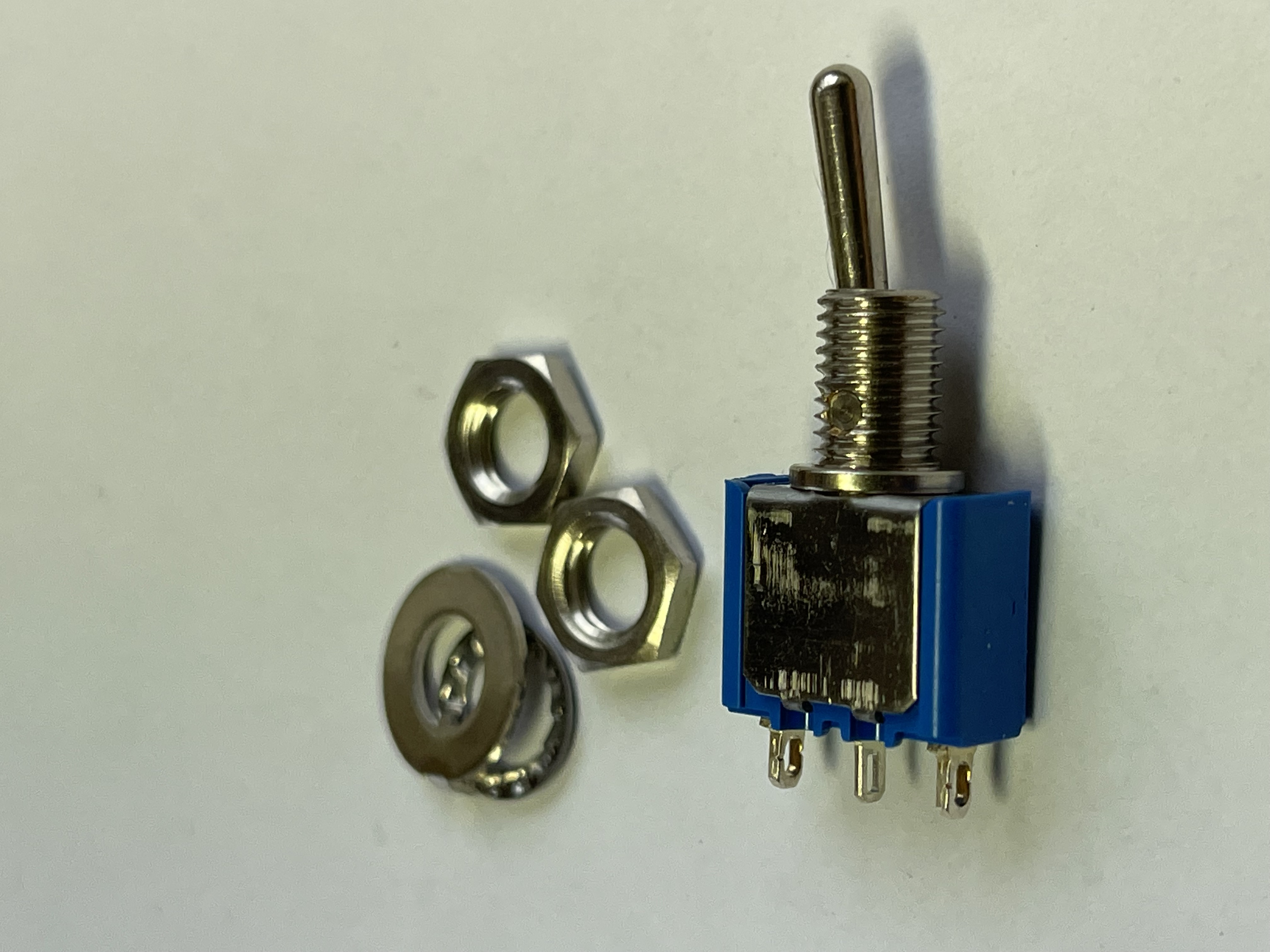 Mini Switch | Electronics | Pickup Accessories | Shop | Kloppmann Electrics